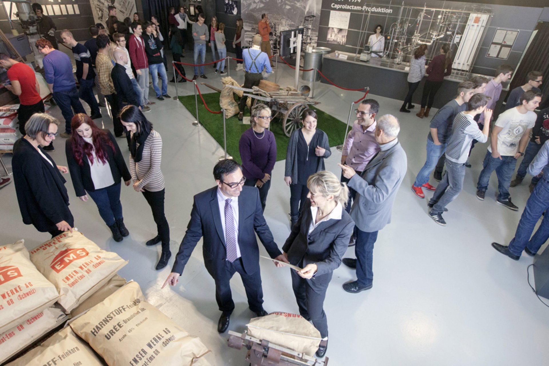 Die beiden Publikumsrenner EMSORAMA und die Ausstellung "EMS-CHEMIE ...